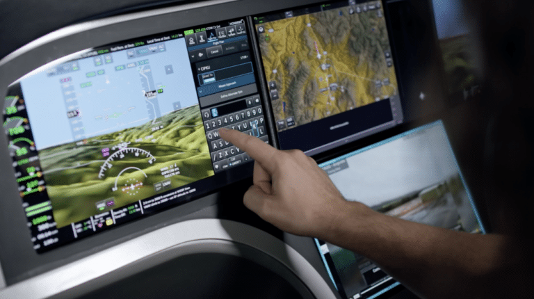 Honeywell Unveils Anthem, Aviation's First Cloud-Connected Cockpit ...